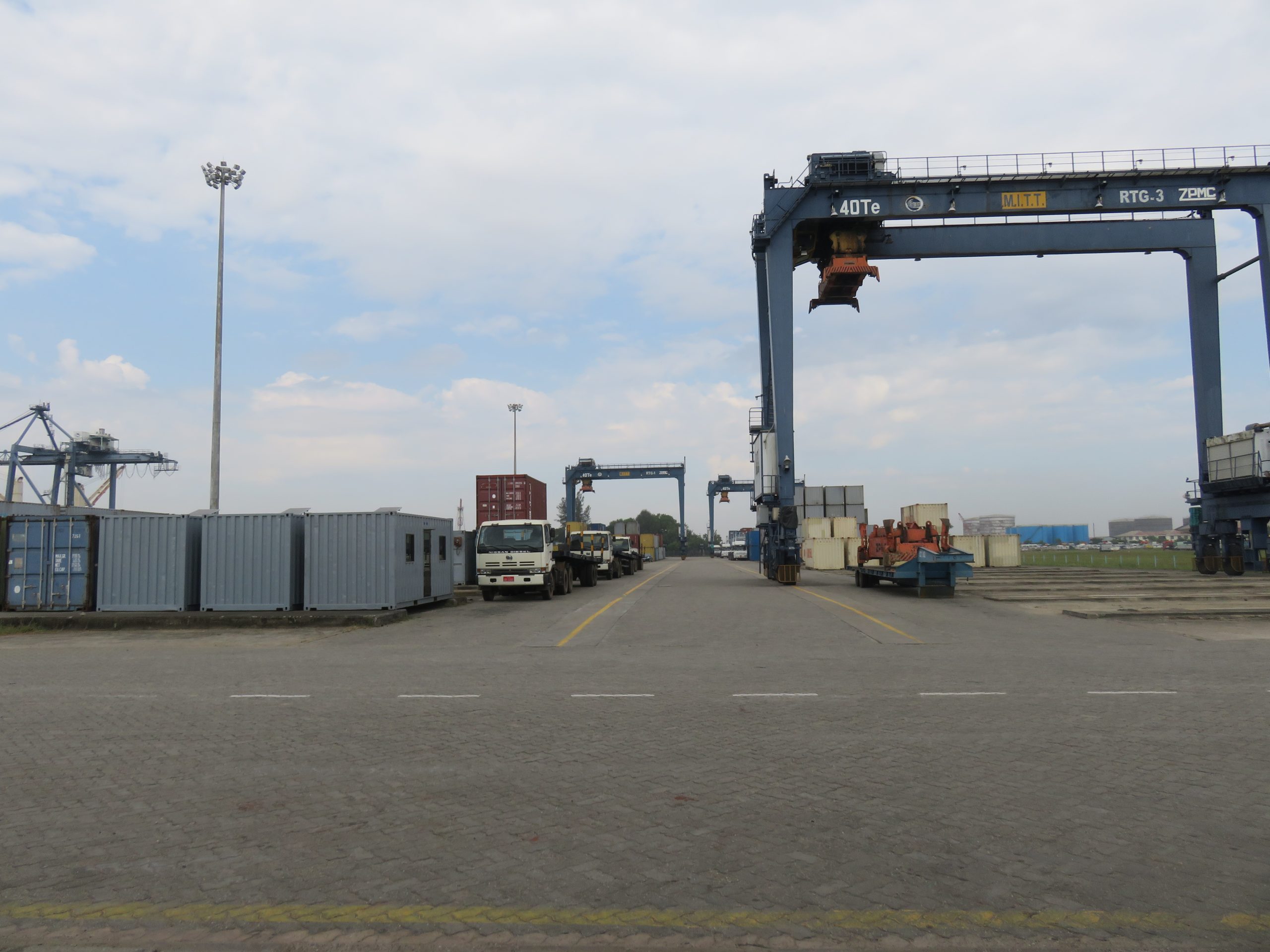 Onshore Drilling Rig Mobilization, Rig Up/Down Activities - KYAW SU THWAY