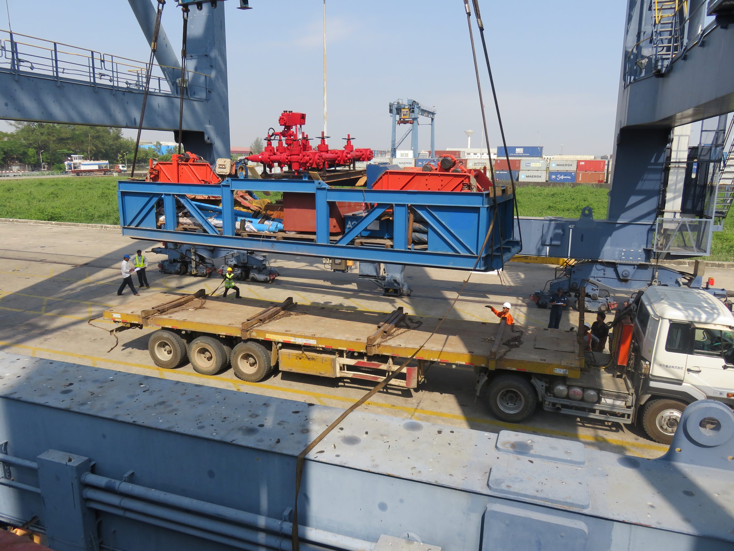 Onshore Drilling Rig Mobilization, Rig Up/Down Activities - KYAW SU THWAY